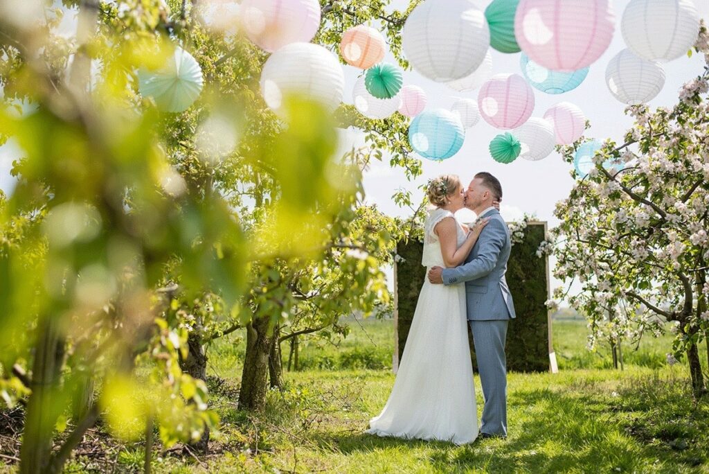 Styled shoot: trouwen in een boomgaard