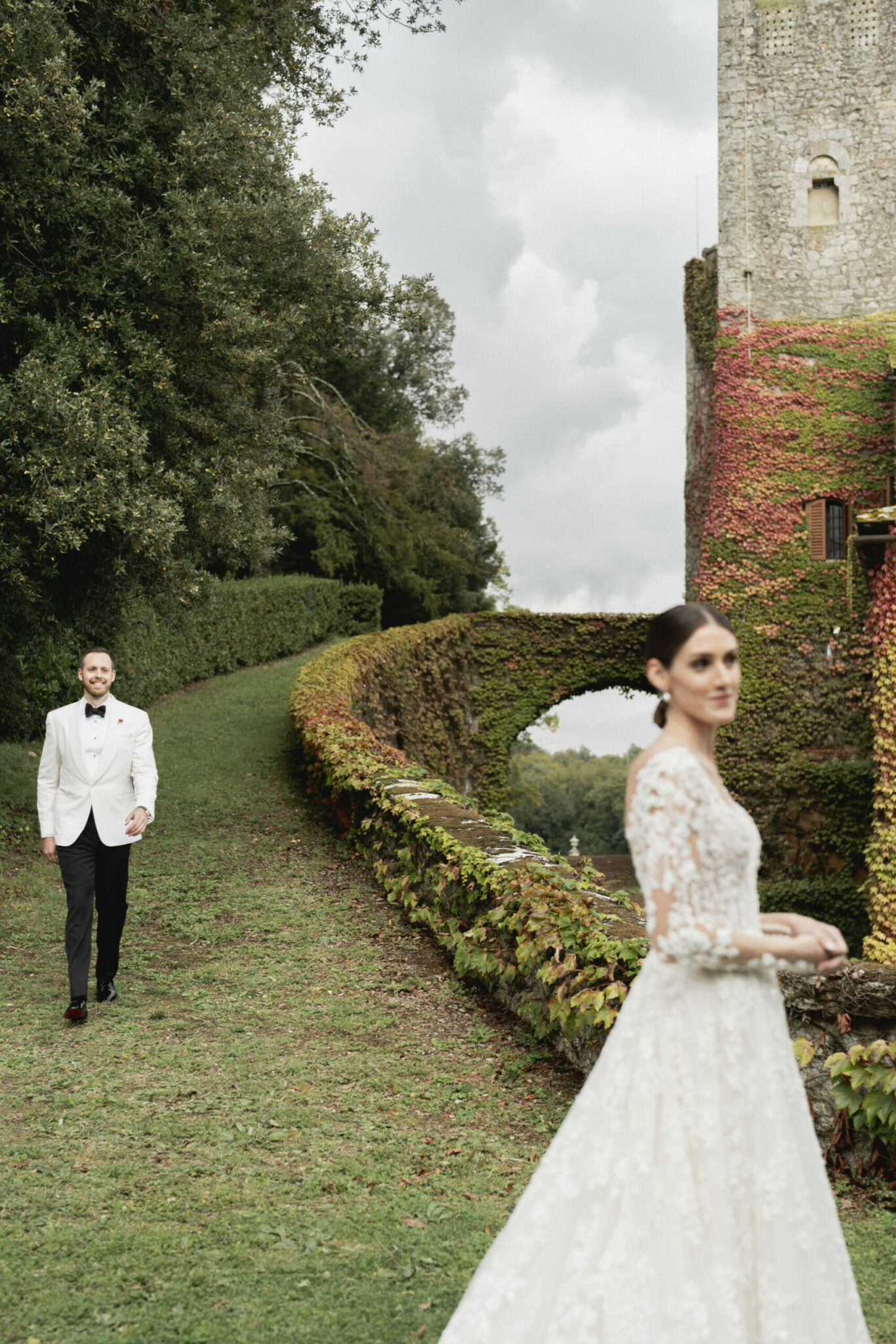 Justin Warshaw en Kelsey Turchi trouwen in Italiaans kasteel