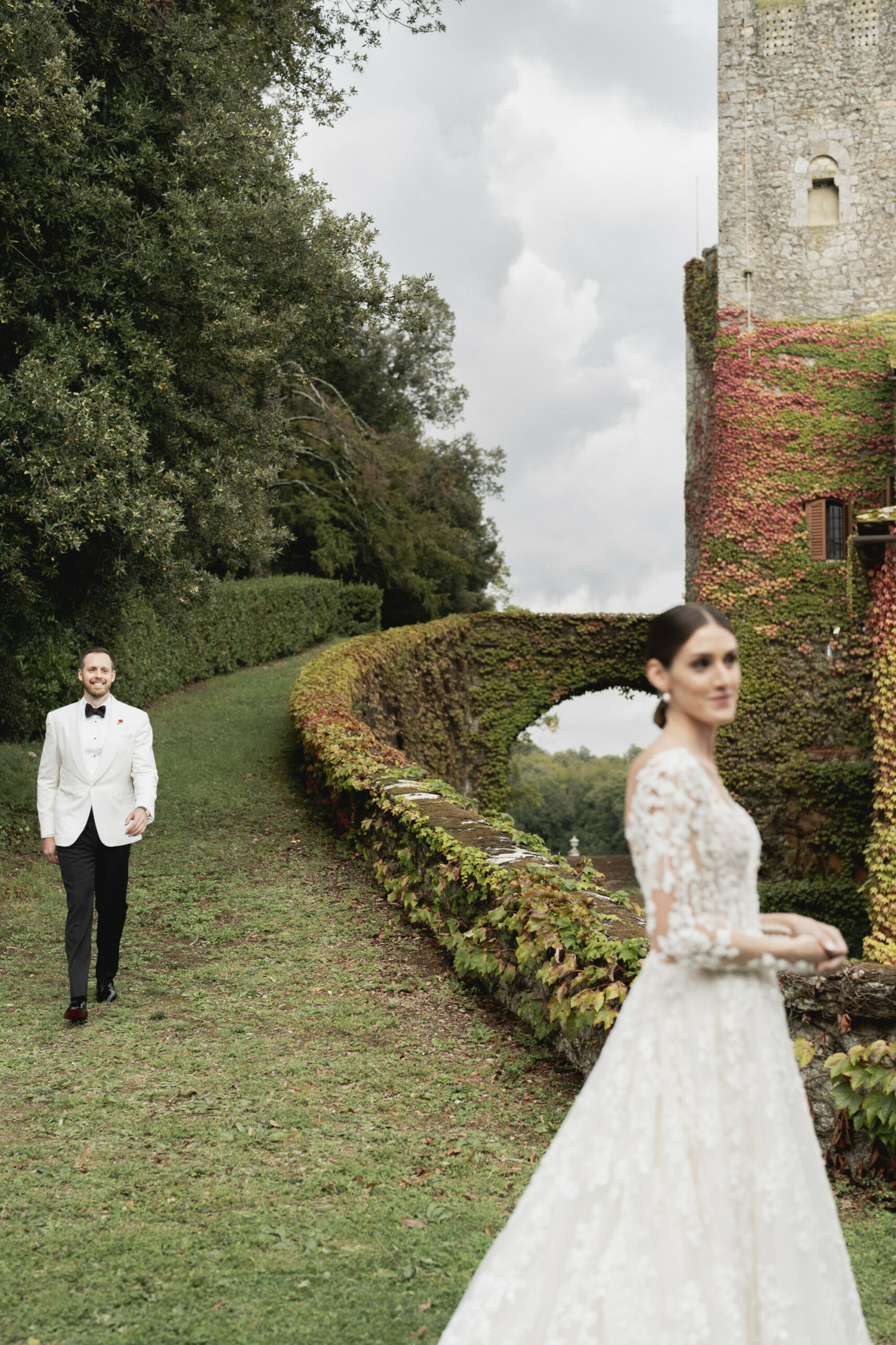 Justin Warshaw en Kelsey Turchi trouwen in Italiaans kasteel