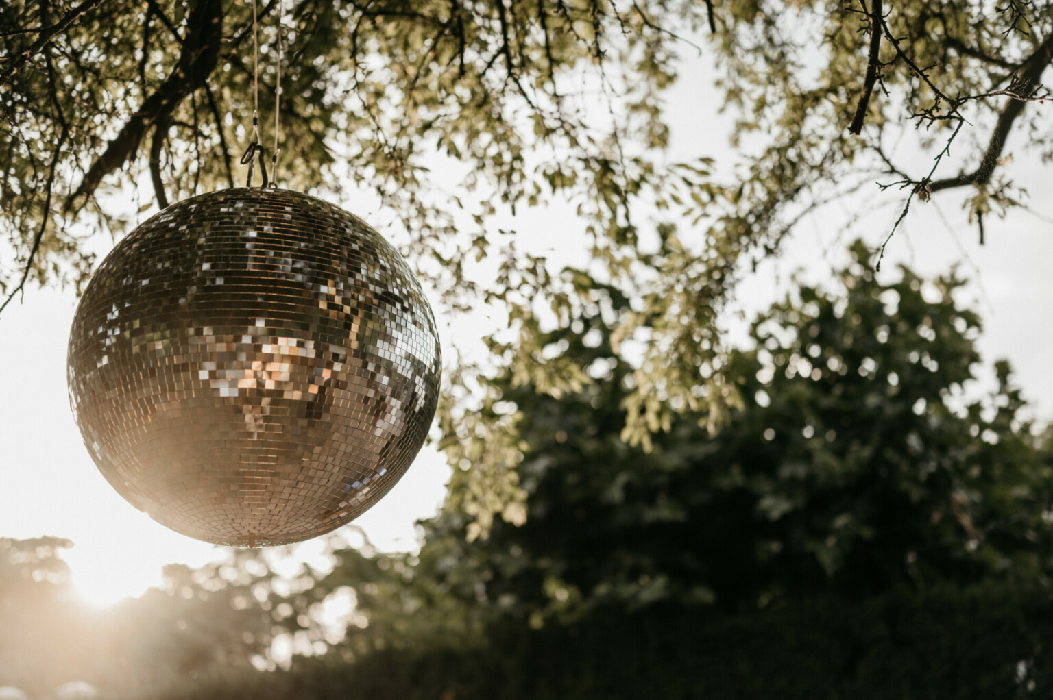 Twee keer trouwen! De bohemian bruiloft van Haske en Nina