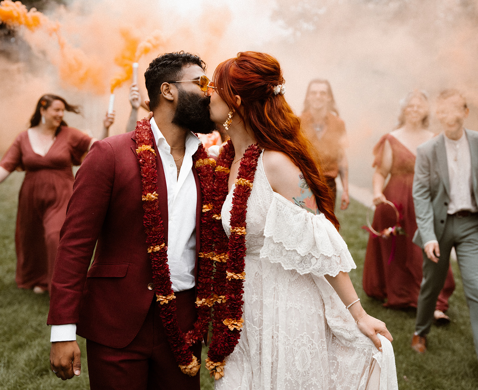 De eclectische bruiloft met jaren 70-tintje van Lotte en Kogul